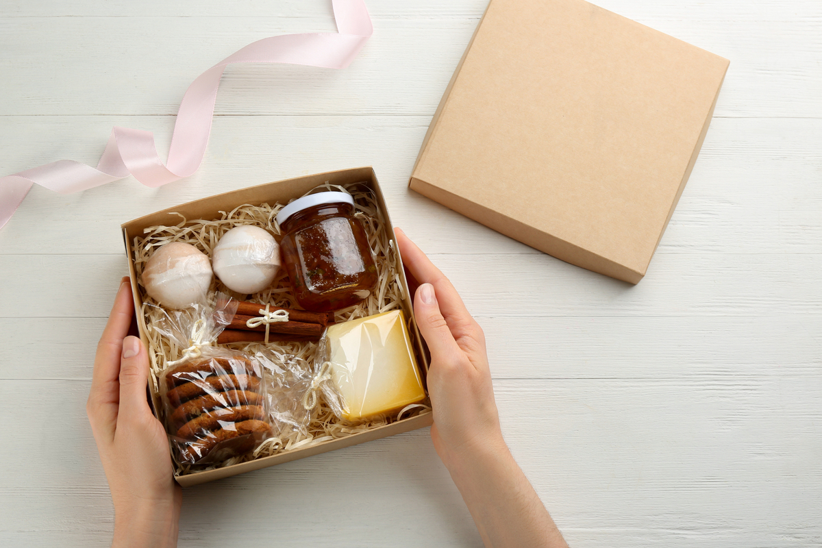 Welcome Gift Ideas Every Guest Will Love Hosthub